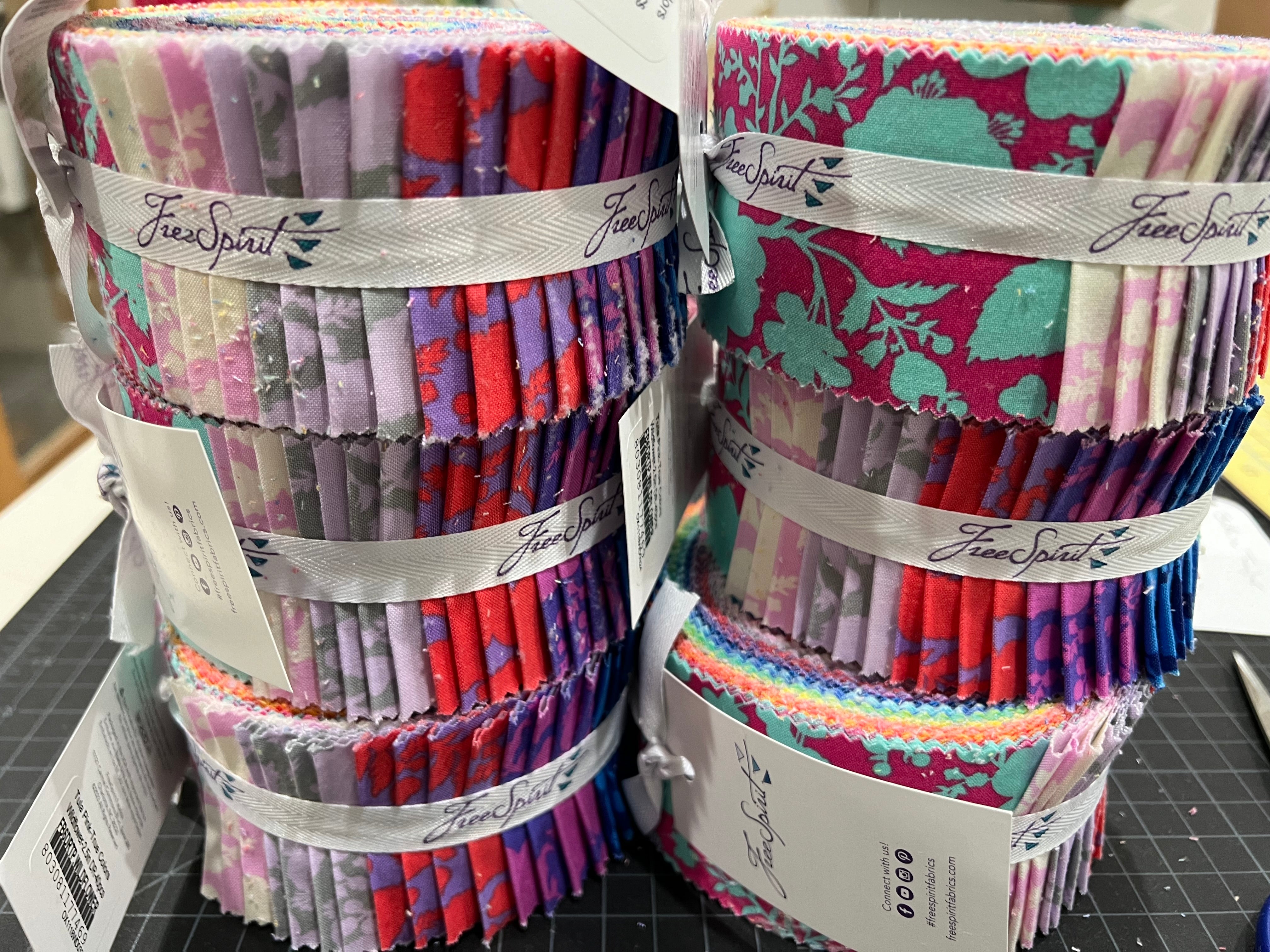 Wildflower 2.5 stripes Tula Pink-40 pcs